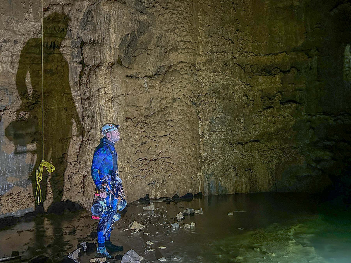 Photographing Freshwater Cave Ecosystems 220 Feet Underground