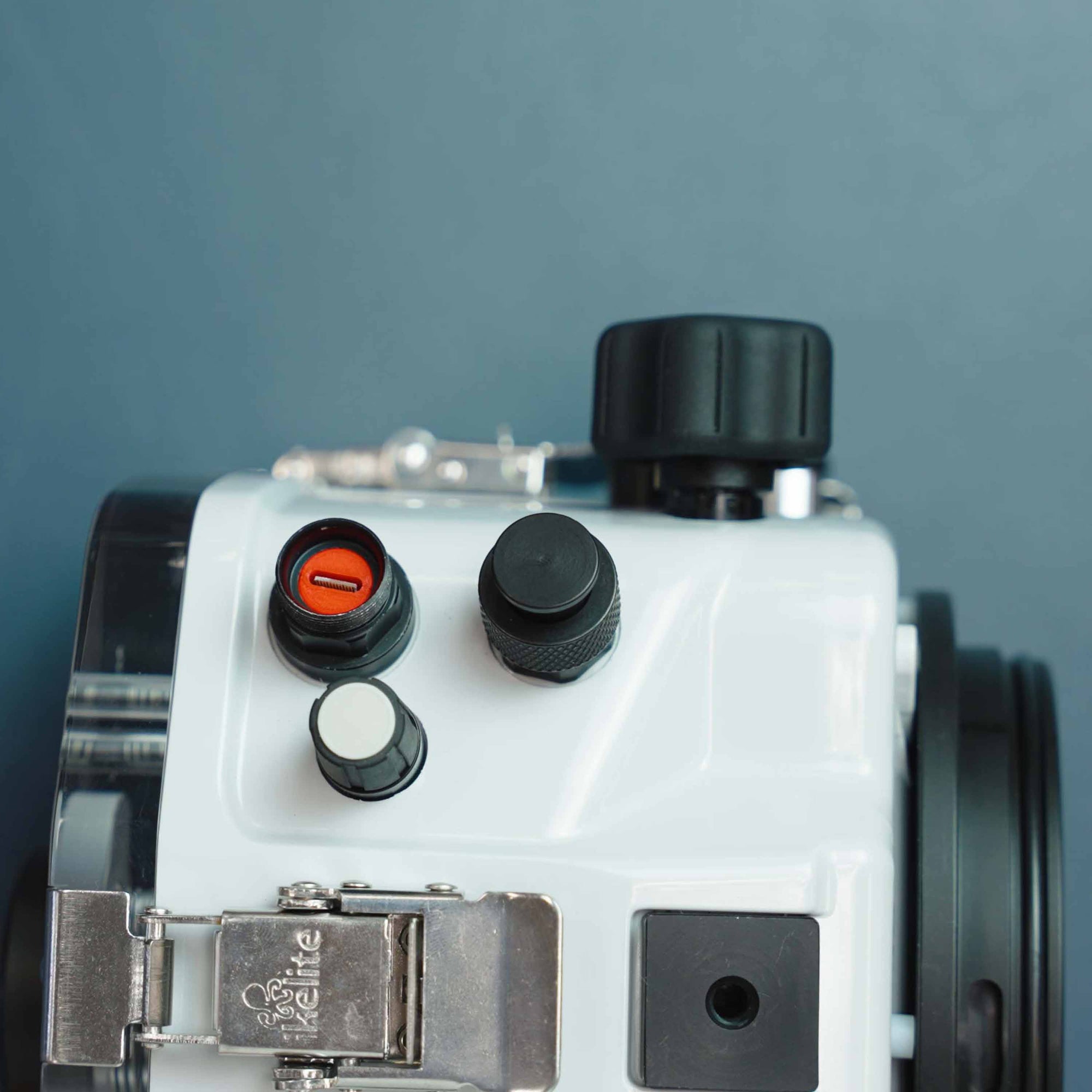 USB Charging & Data Transfer Bulkhead for 200DL and 50DL Underwater Ho